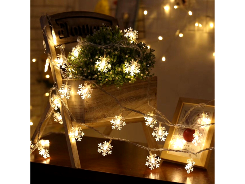 → 50 LED Lyskæde med Stjerner | Gratis levering