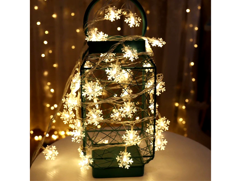 → 50 LED Lyskæde med Stjerner | Gratis levering